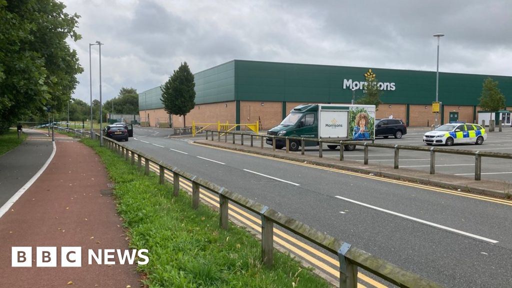 Wrexham: Teenager charged over serious assault - BBC News