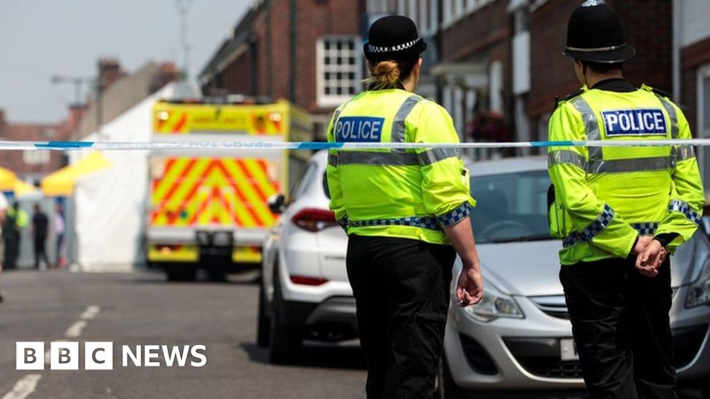 'Cash-strapped' police taking second jobs - BBC News