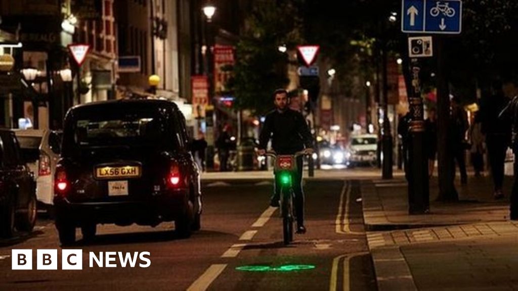 Blaze bicycle-shaped road lights tested in London - BBC News