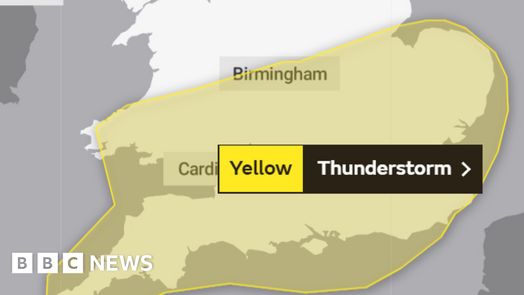 Wales yellow weather warning for storms and lightning - BBC News