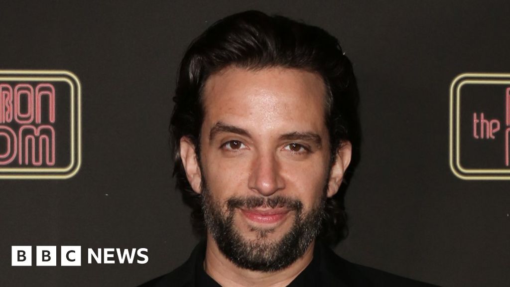 Coronavirus: Broadway actor Nick Cordero wakes from coma - BBC News