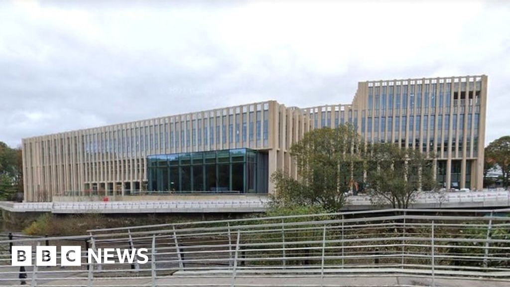 Durham County Council's new £50m HQ sold to university - BBC News