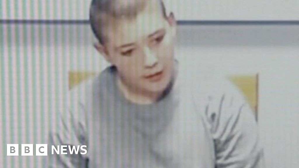 Logan Mwangi murder: The moments killers were arrested - BBC News