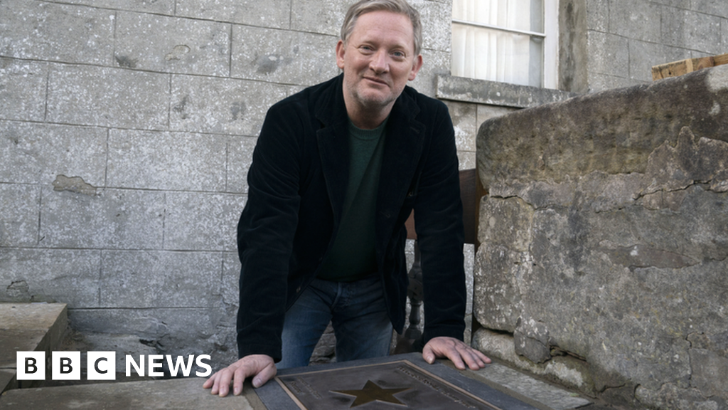 Shetland: Hollywood-style star honours TV drama actor