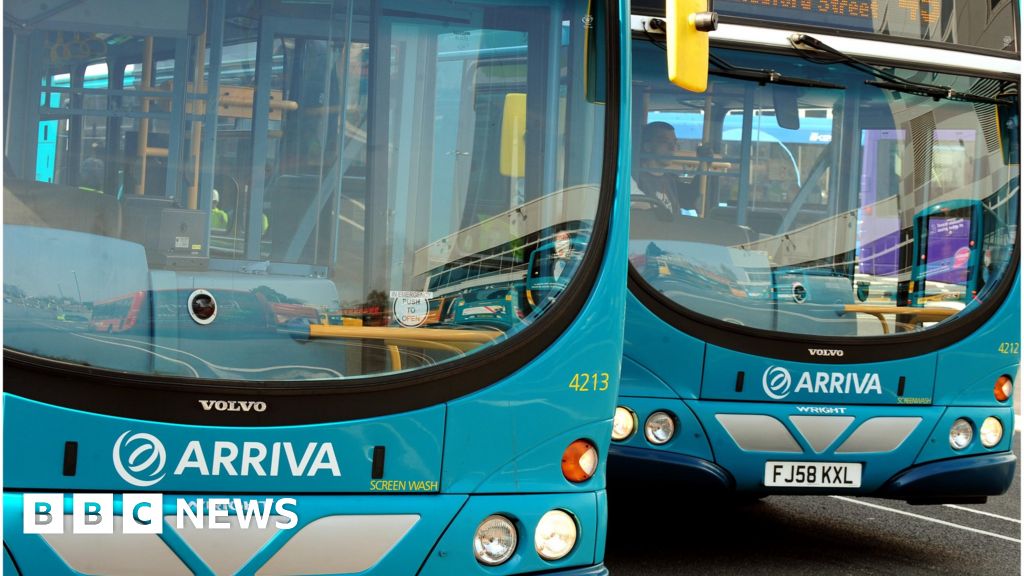 Arriva bus drivers' strike suspended, union says - BBC News