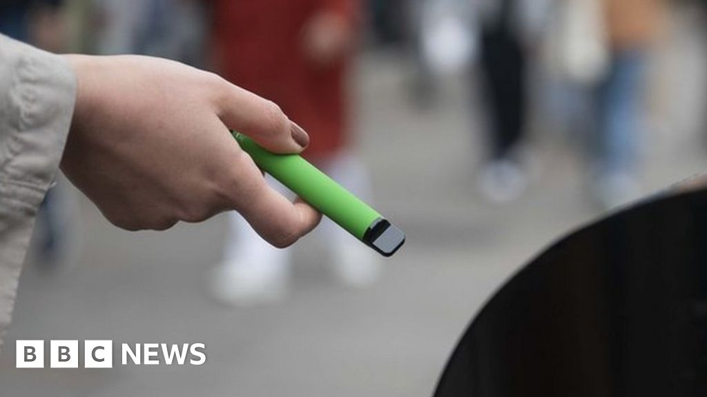 Vape recycling bins to be installed across Oxfordshire - BBC News