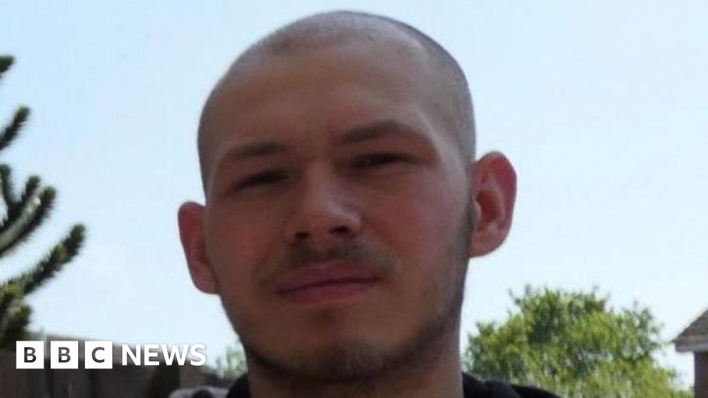 Liam Graham: Renewed searches in hunt for man missing since July - BBC News