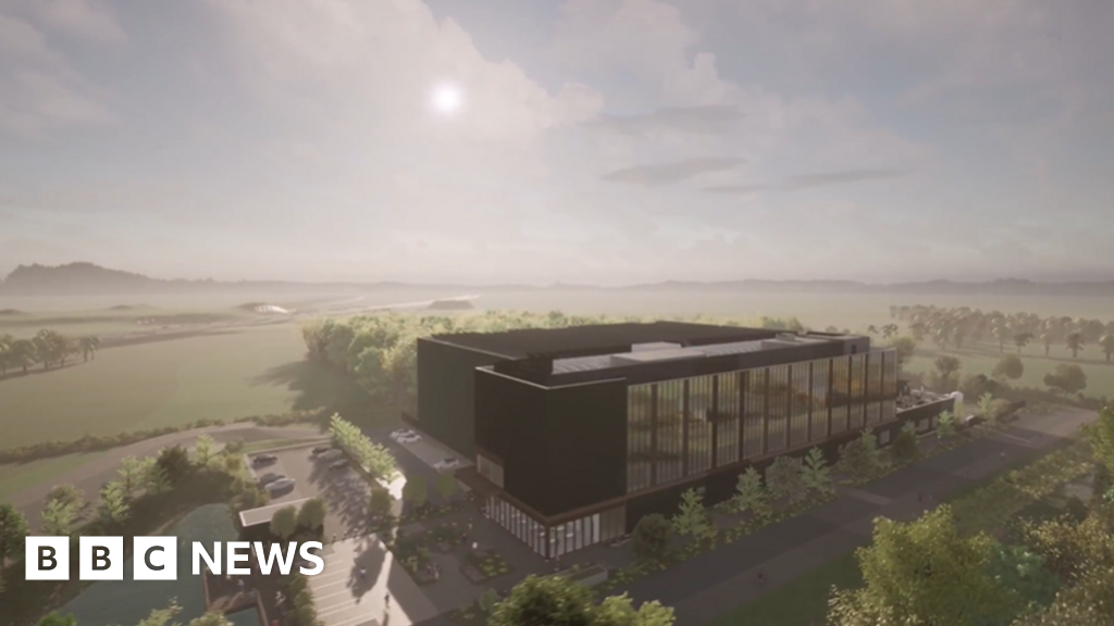 Natural History Museum centre approved for Reading - BBC News