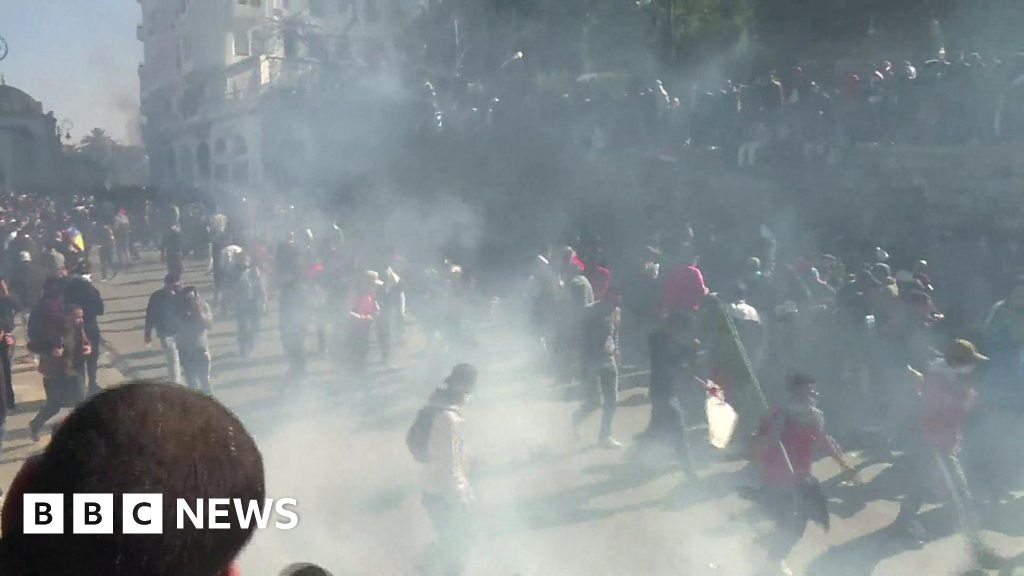 Thousands of protesters clash with police in Algeria