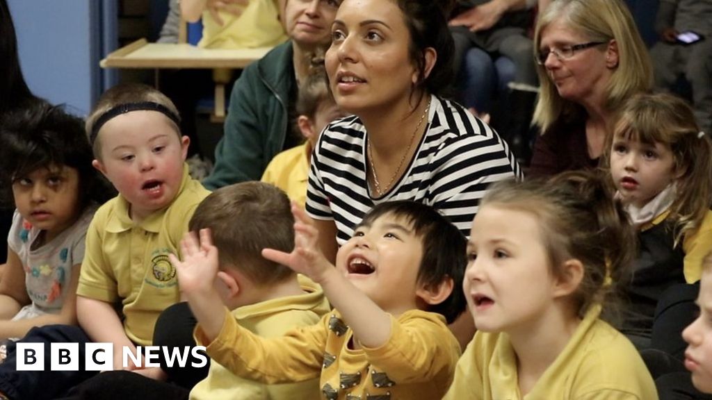 Hadrian School gets magic performance after vandalism. - BBC News