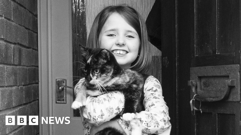 Covid: Writing letters to our 'pre-pandemic self'