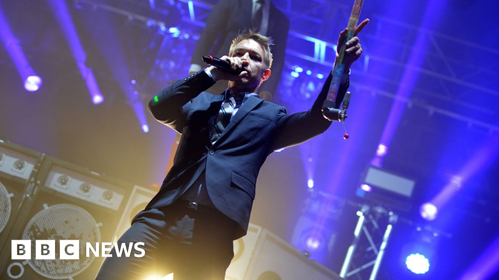 Major Lazer's Lean On becomes most streamed track on Spotify ever - BBC ...