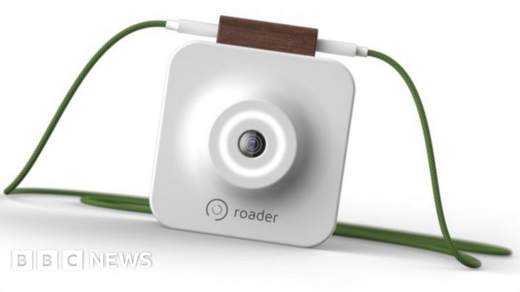 CES 2018: Time machine camera lets you record 'missed moments' - BBC News