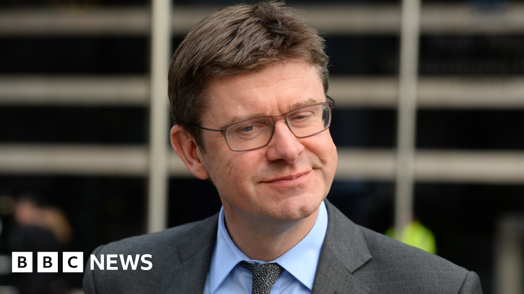 General election: Greg Clark to stand down as Tunbridge Wells MP - BBC News