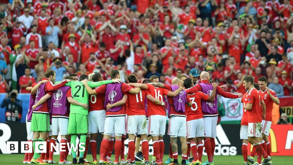 Welsh football film director's sad secret - BBC News