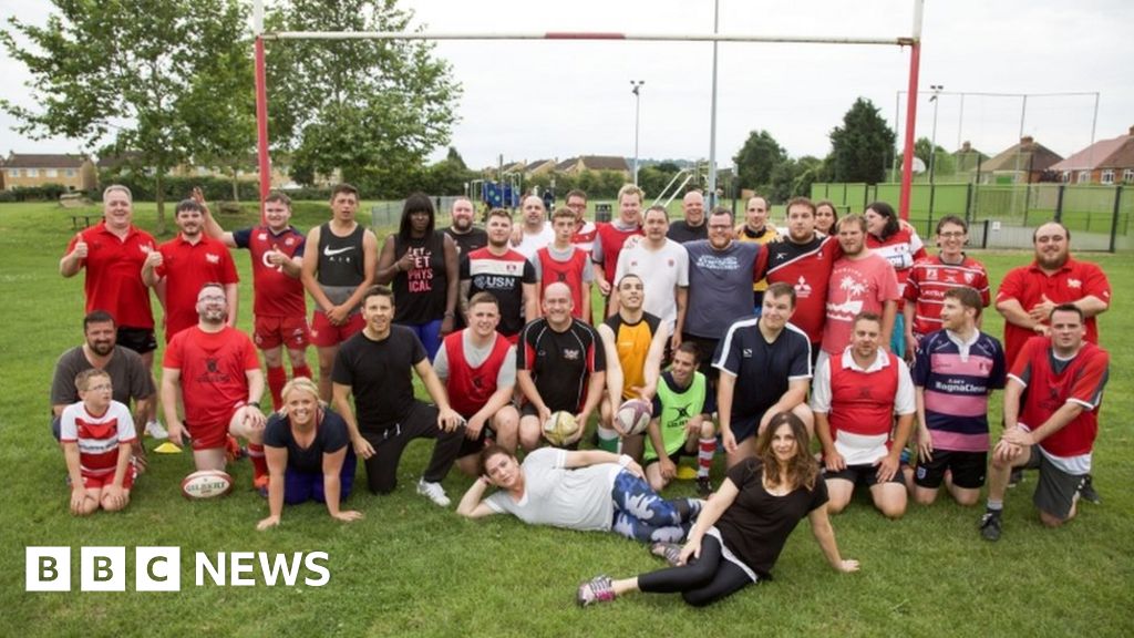 Longlevens football and rugby club clash over facilities