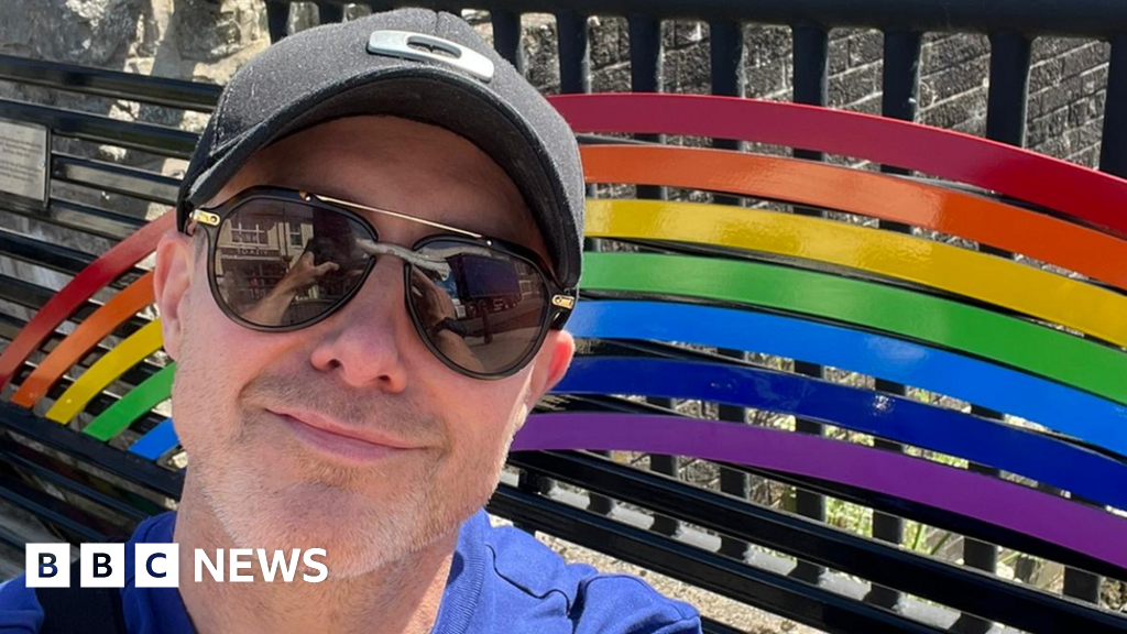 Cowbridge: Steps star angry over Pride rainbow bench damage - BBC News