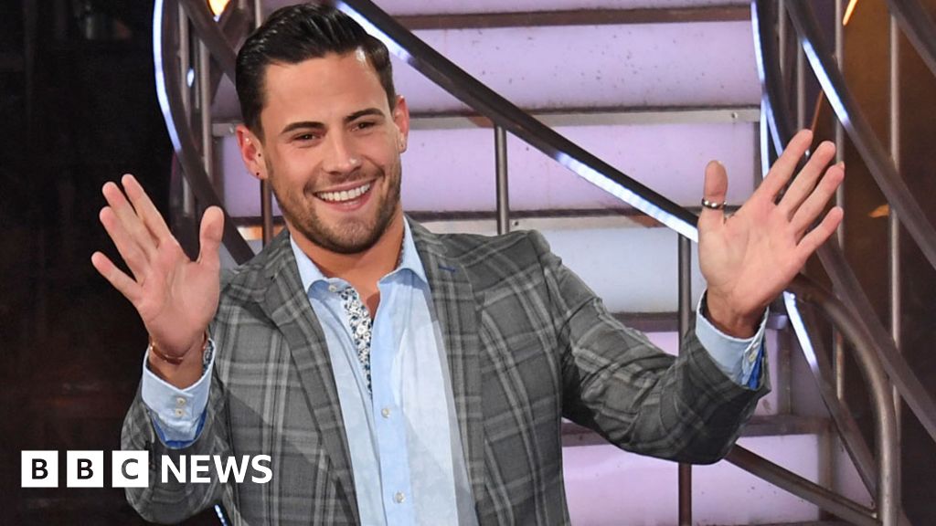 Andrew Brady: Caroline Flack ex jailed for harassing Dan Wootton - BBC News