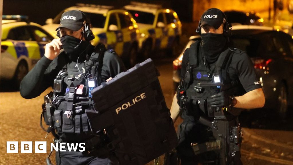 Crawley: Man stabbed to death in Three Bridges