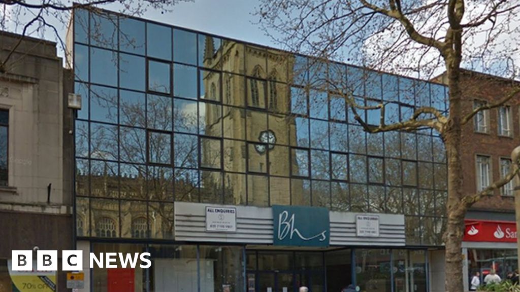Proposed Wakefield museum building 'riddled with asbestos' - BBC News