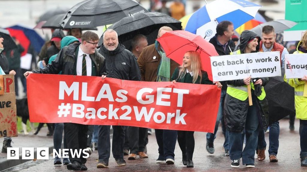 Stormont: Criticism over £280k for MLAs' travel expenses - BBC News