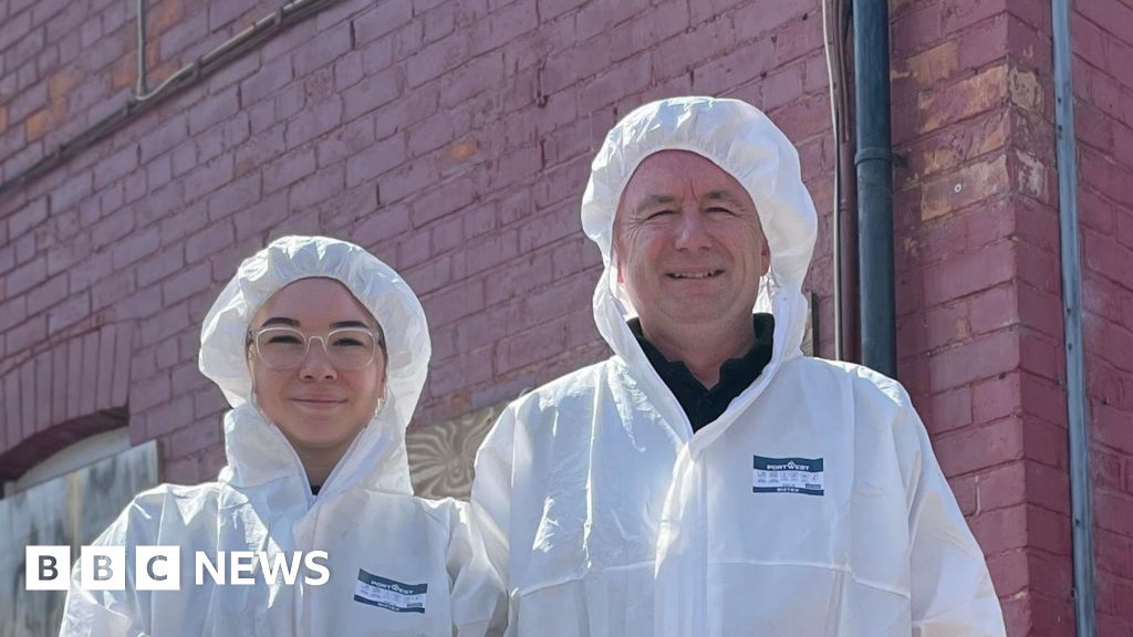 The team who clean drug dens, crime scenes and hoarders' houses - BBC News