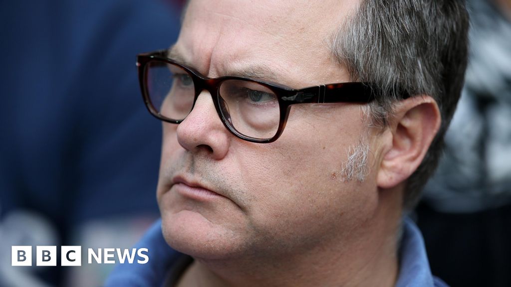 Borders Book Festival full line-up in Melrose revealed - BBC News