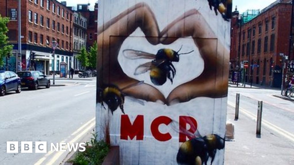 Manchester attack: How the people remember - BBC News