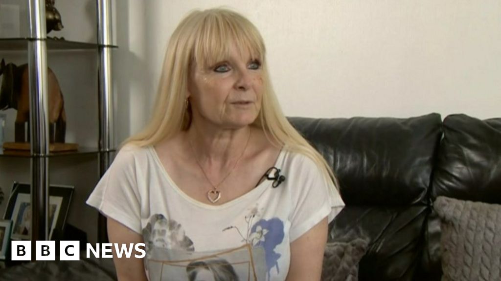 Laurence Shaw sister: Knife crime sentences 'need to be tougher' - BBC News