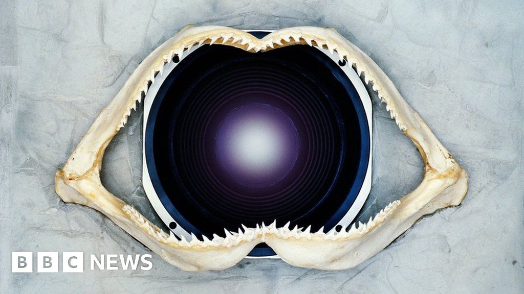 How Leftfield's Leftism redefined dance music - BBC News