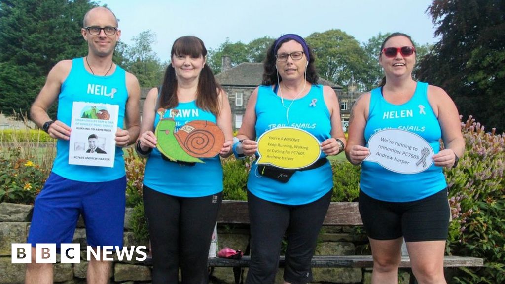 Run in memory of police officer Andrew Harper - BBC News