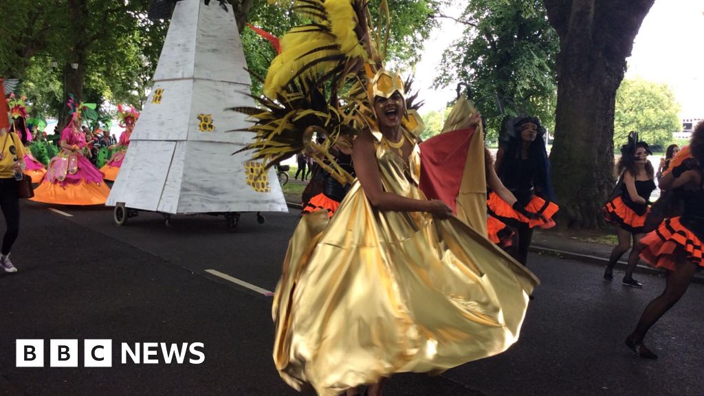 'UK's oldest outdoor carnival' to parade through Nottingham - BBC News