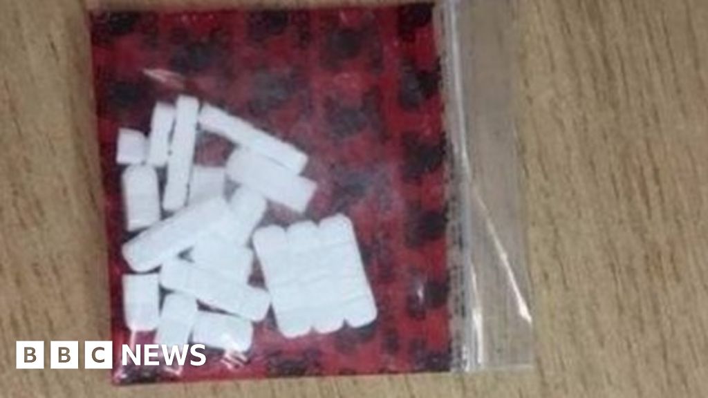 Xanax drug taking: More arrests made in Salisbury - BBC News