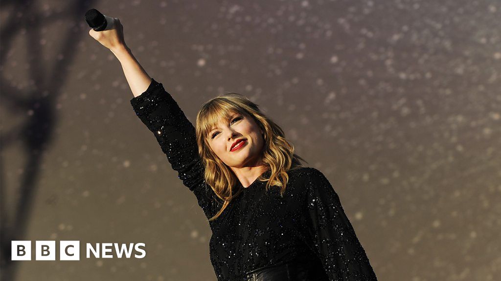 Biggest Weekend: Taylor Swift plays Gorgeous - BBC News