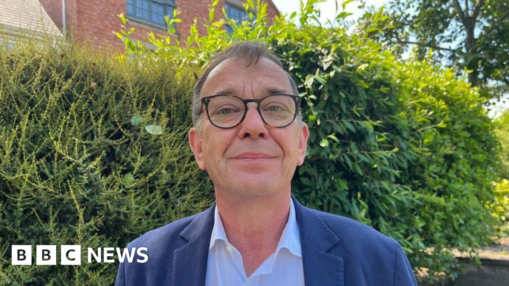 Guernsey housing: Calls for new group to solve 'crisis' - BBC News