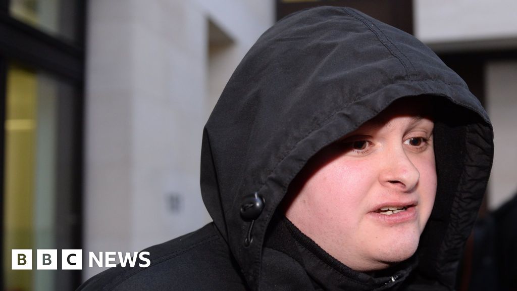 John Nimmo accused of sending mosque bomb-threat emails - BBC News