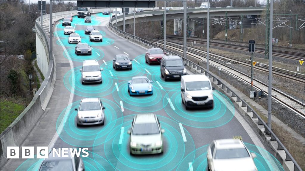 Scotland 'open for business' in pioneering driverless vehicles - BBC News