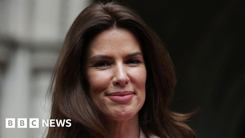 Christina Estrada: Former supermodel wins £53m divorce settlement - BBC ...