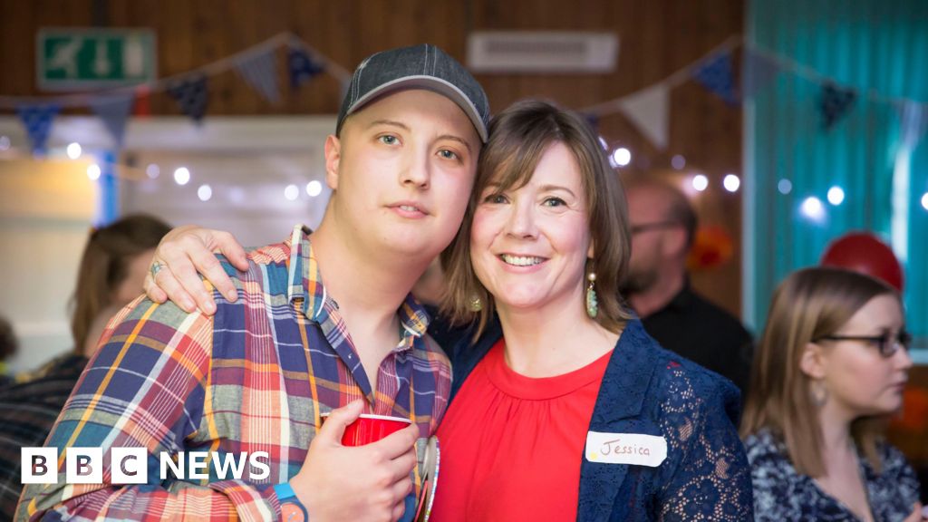 Spratton family 'proud' to honour teenager who died from cancer