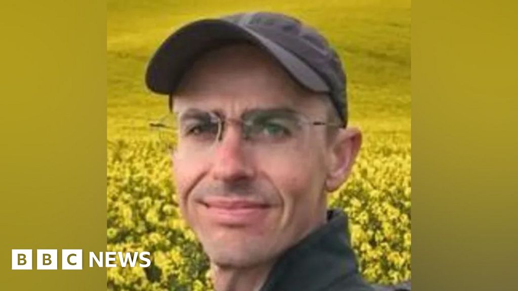 Hursley tree crash: Man who died was 'a diamond', his family says - BBC ...