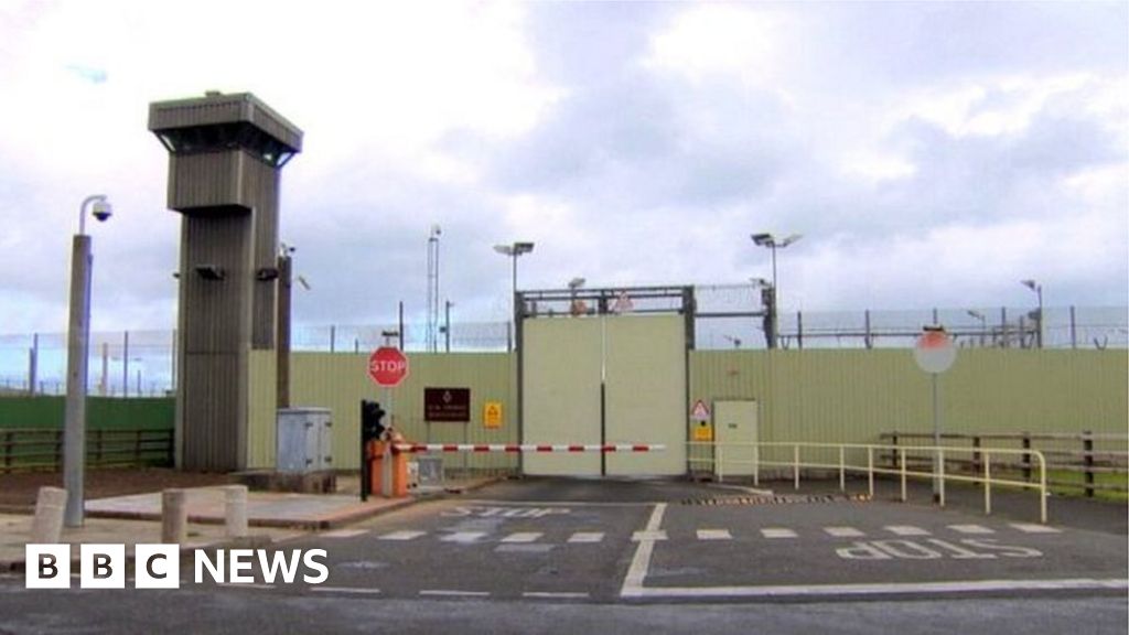 Magilligan Prison parkrun first in NI - BBC News