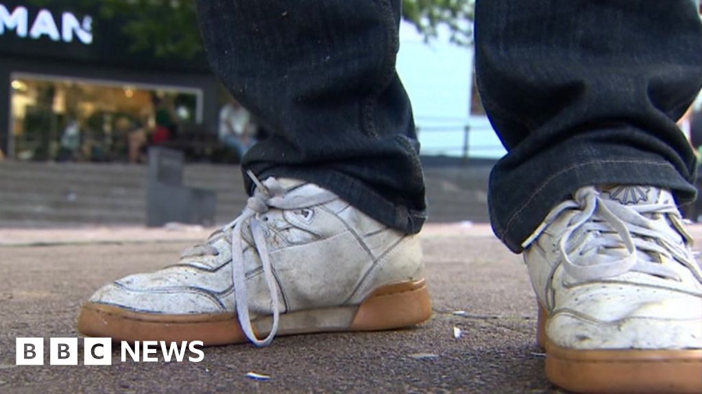 Court orders criminalising homeless, charity claims - BBC News