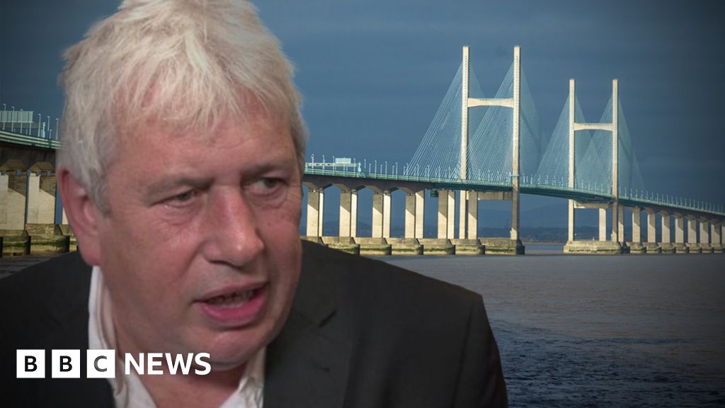 Rod Liddle Wales article sparks complaints to IPSO - BBC News