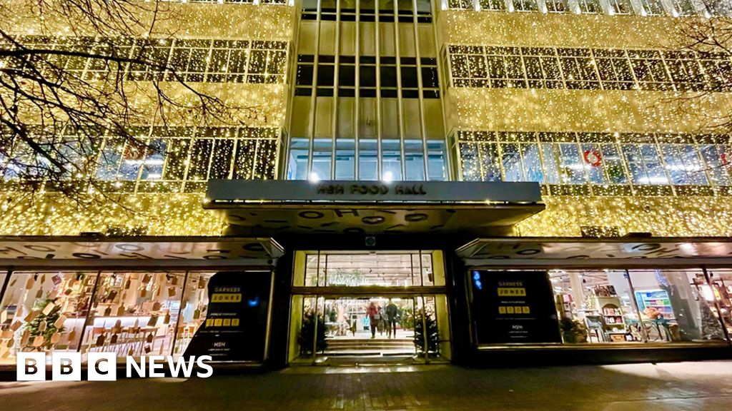 Hammonds of Hull food hall closes, operator confirms - BBC News