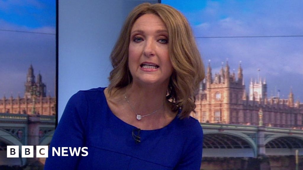 Labour resignations on air - in 60 seconds - BBC News