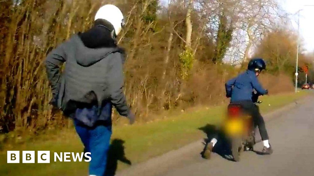 Police dashcam shows motorbike theft brothers caught