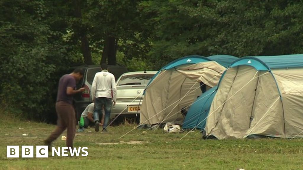 'British smugglers' trafficking migrants - BBC News