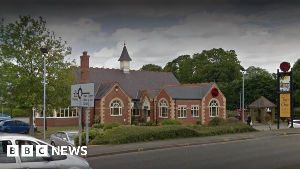 Hotel to be built on Plas Coch pub car park in Wrexham - BBC News