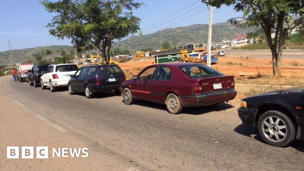 Nigeria hit by severe fuel shortage amid payment row - BBC News