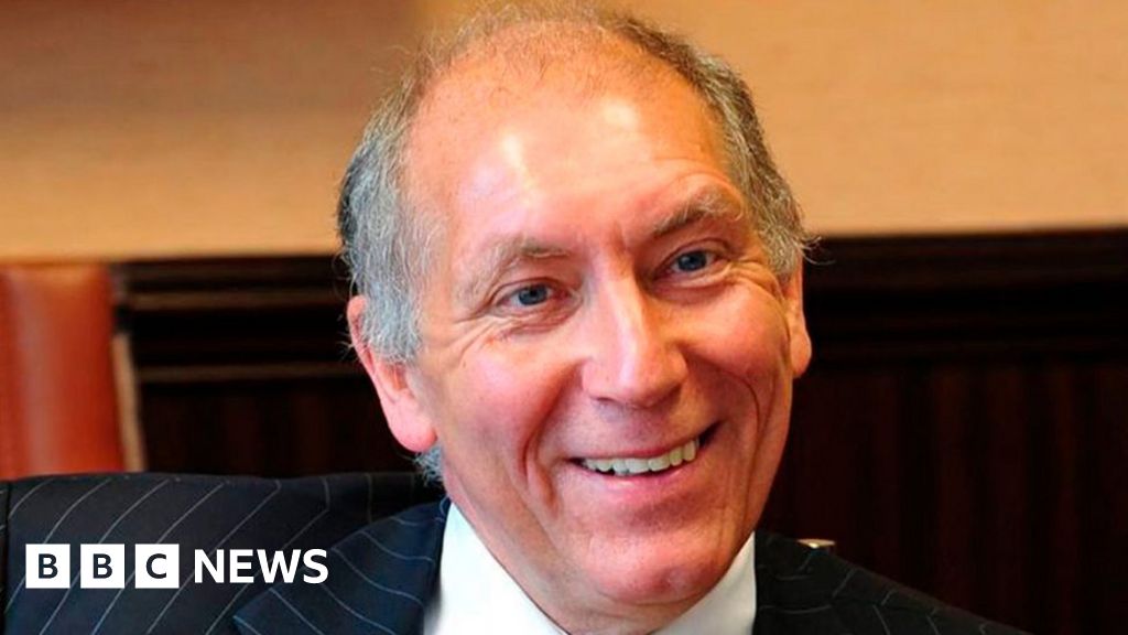 Ex-Middlesbrough CEO Keith Lamb dies aged 77 - BBC News